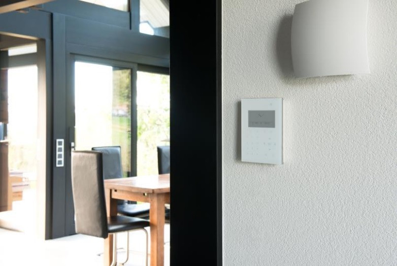 ACRE SPCK520.100-N 6 lines wired touch screen, Intrusion